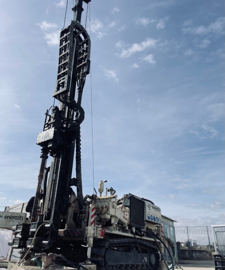 Implementation of a closed vertical geothermal system with 100 ...